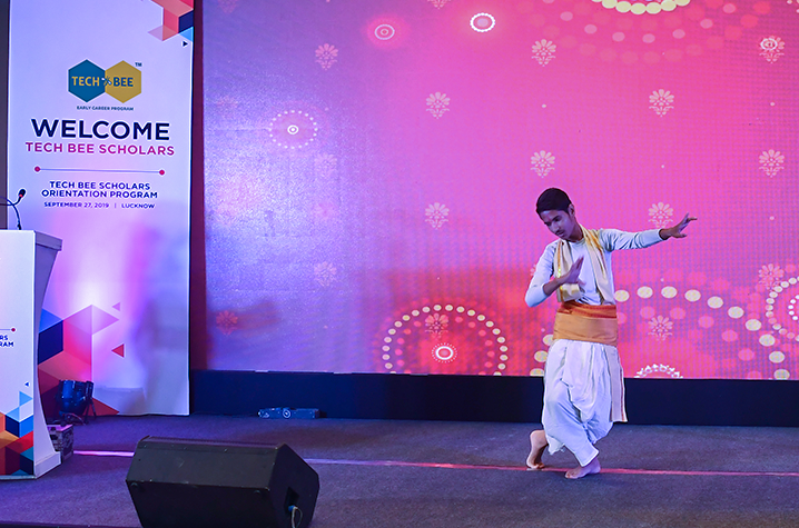 About TechBee - HCL's Early Career Program : HCL TechBee Career Program